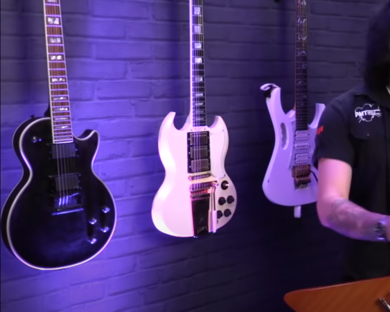 How to Play Metal Guitar? - MetalMusicGuide