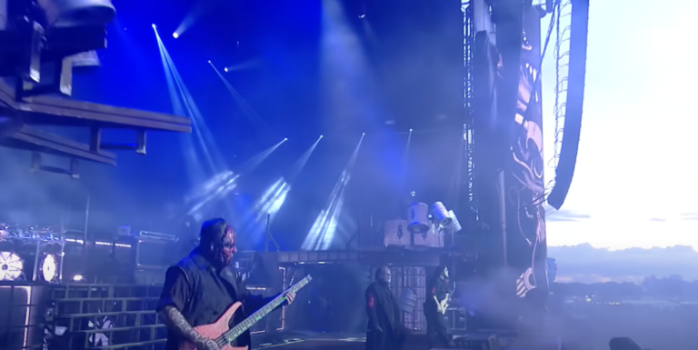 How Many People Are in Slipknot? - MetalMusicGuide